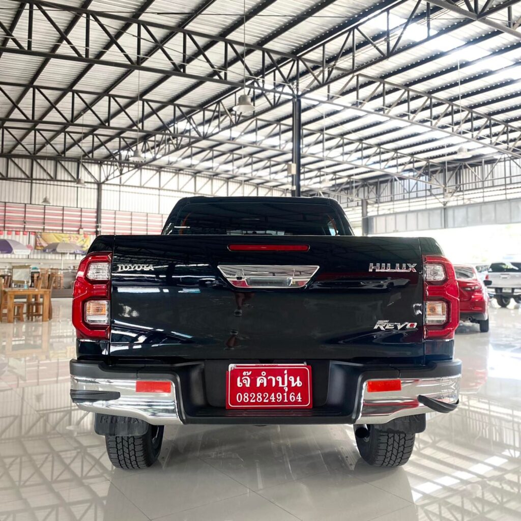 Toyota Hilux Revo D-Cab 2.4 Entry Prerunner ปี 2021 รถกระบะมือสอง